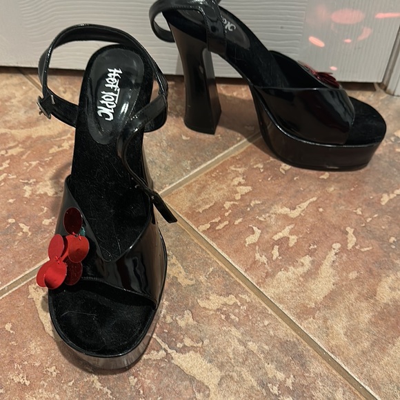 Hot Topic | Shoes | Gothic Hot Topic Early 200s Heels | Poshmark